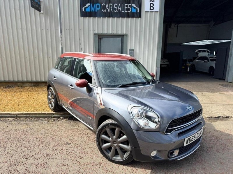 Used MINI COUNTRYMAN 2015 Silver in Cwmbran, South Wales | MP Car Sales